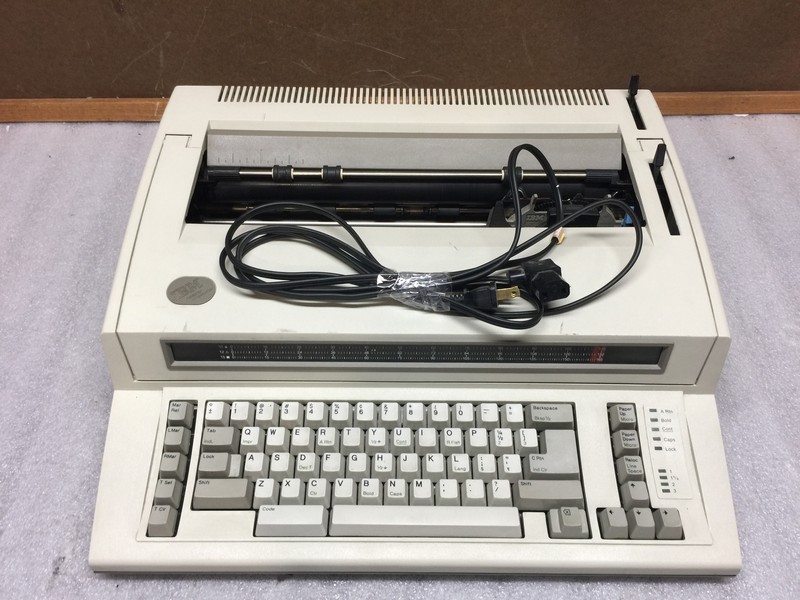 1983 IBM Personal Typewriter on the Typewriter Database