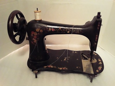 Sewing Machines - Singer Fiddle Base