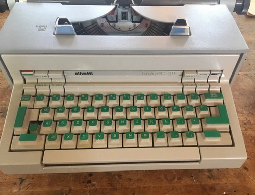 1971 Olivetti Praxis 48 on the Typewriter Database