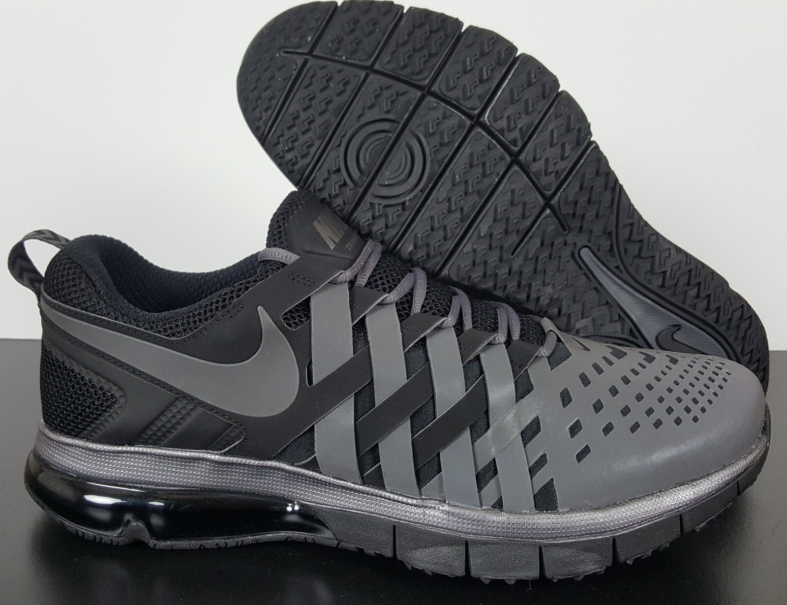 NIKE FINGERTRAP MAX MENS RUNNING SHOES BLACK GREY RARE NEW NIKE FINGERTRAP MAX MENS RUNNING SHOES BLACK GREY RARE NEW