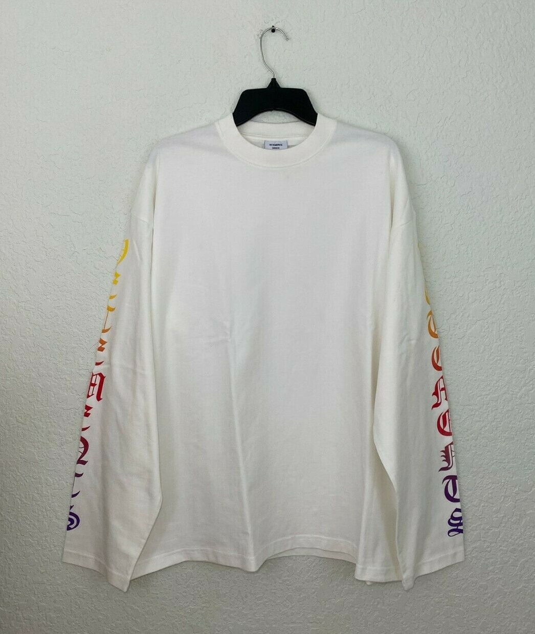 Vetements Unisex Degrade Gothic Logo Long Sleeve Shirt White Vetements Unisex Degrade Gothic Logo Long Sleeve Shirt White