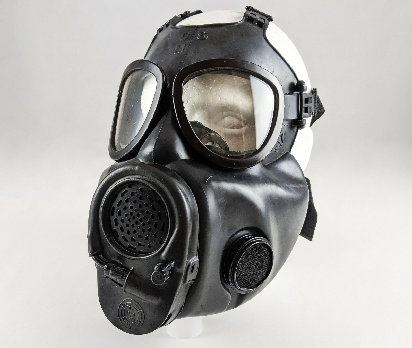 Купить Противогаз Genuine US Military M17 Gas Mask Medium & Carrier in ...