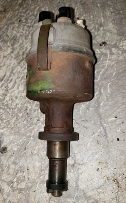 Antique & Vintage Equip Parts - Delco Remy Distributor
