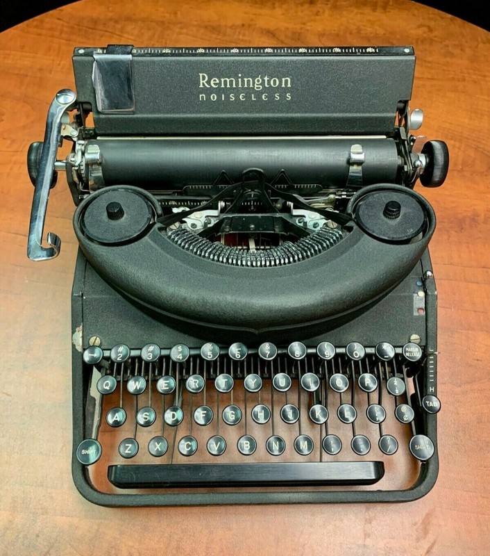 1947 Remington Noiseless 7 on the Typewriter Database