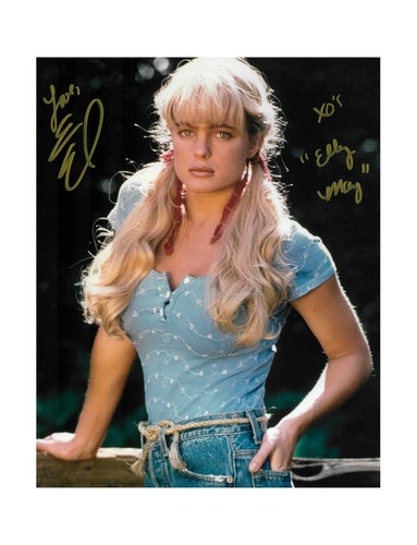 Erika Eleniak Autograph Profile by RACC - Erika Eleniak Autographs ...