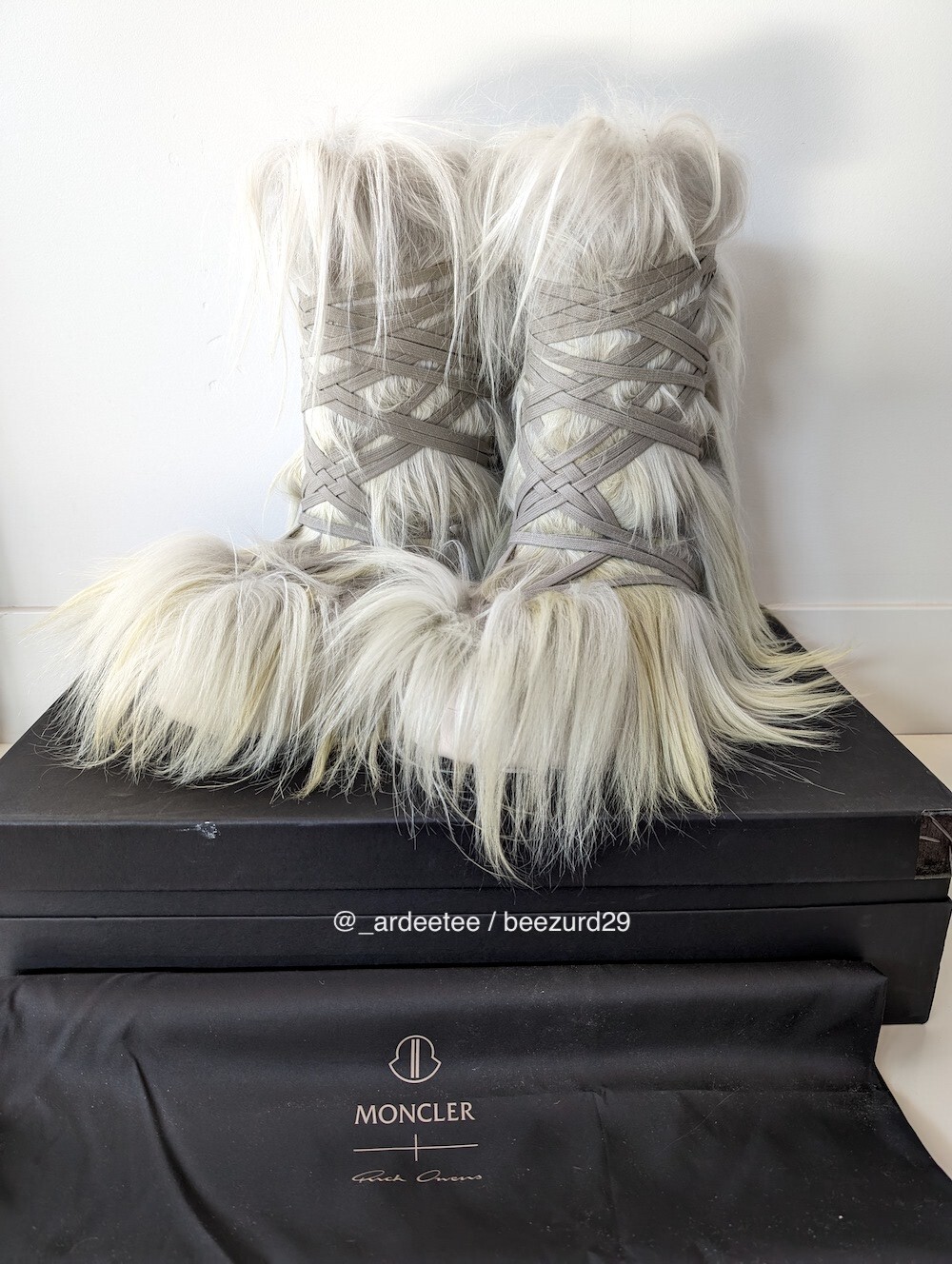 NIB* RICK OWENS MONCLER FW23 FUR BIGROCKS MEGALACE BOOTS NIB* RICK OWENS MONCLER FW23 FUR BIGROCKS MEGALACE BOOTS