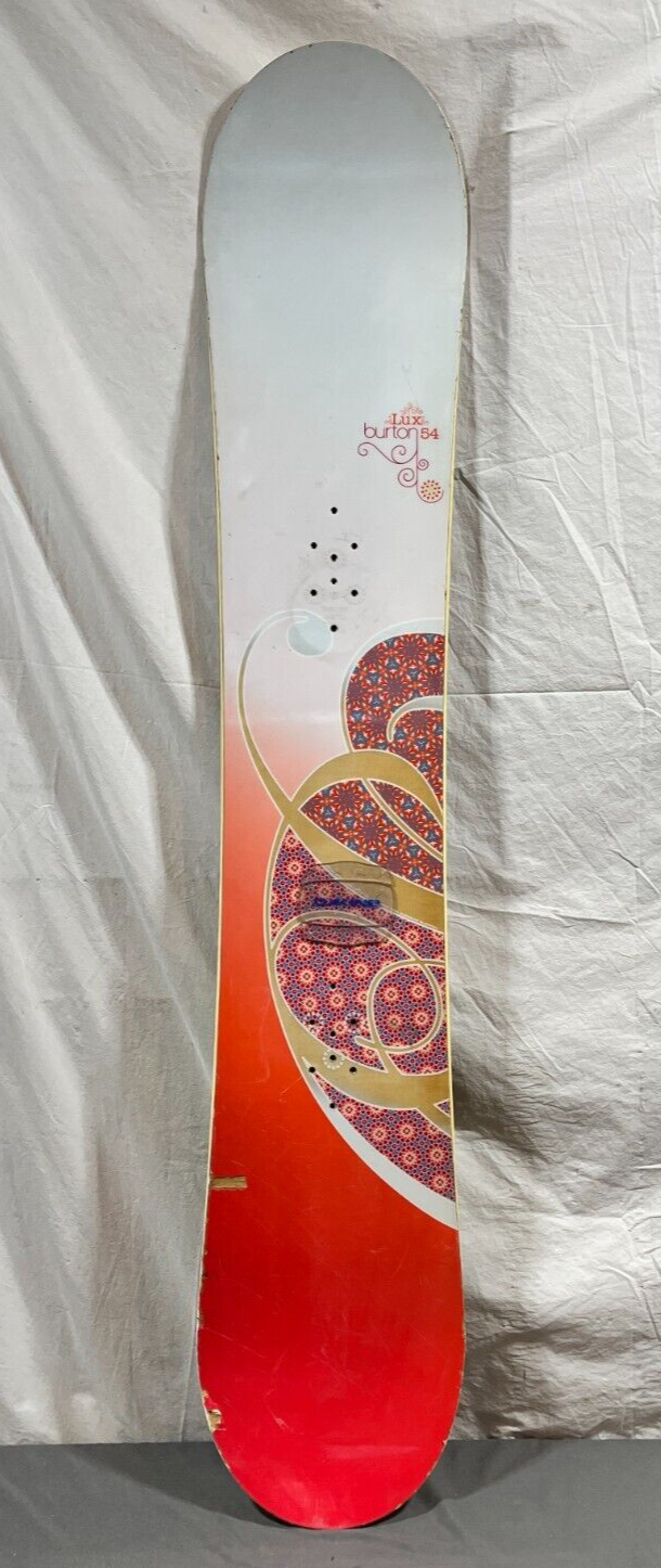 Burton Lux 154cm Twin-Tip All-Mountain Women's Snowboard Burton Lux 154cm Twin-Tip All-Mountain Women's Snowboard