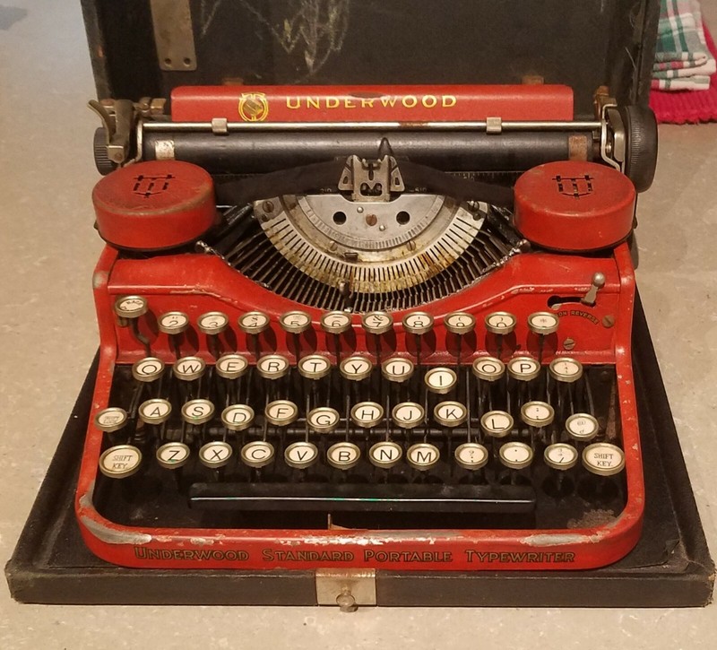 1941 Underwood S on the Typewriter Database