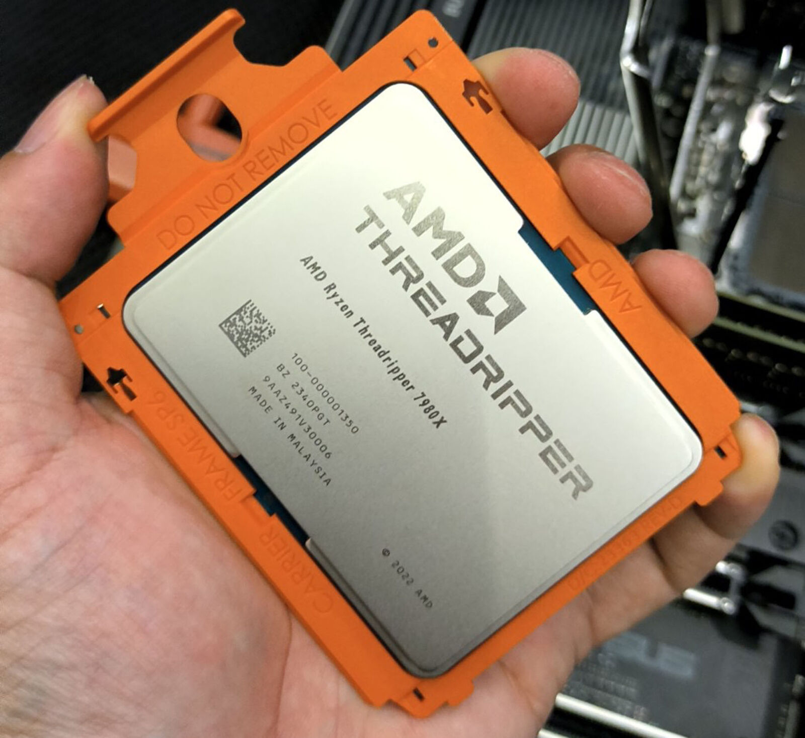 AMD Ryzen Threadripper 7980X 64 core 128 threads 350W 256MB AMD Ryzen Threadripper 7980X 64 core 128 threads 350W 256MB