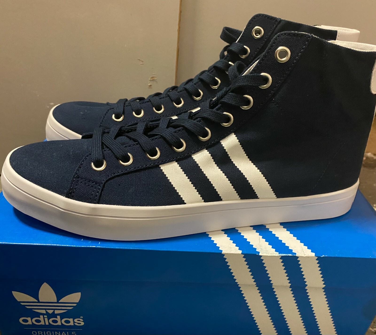 Adidas CourtVantage MID Navy (US 8.5 UK 8 F 42)のeBay公認海外通販｜セカイモン