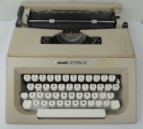 1980 Olivetti Lettera 25 on the Typewriter Database