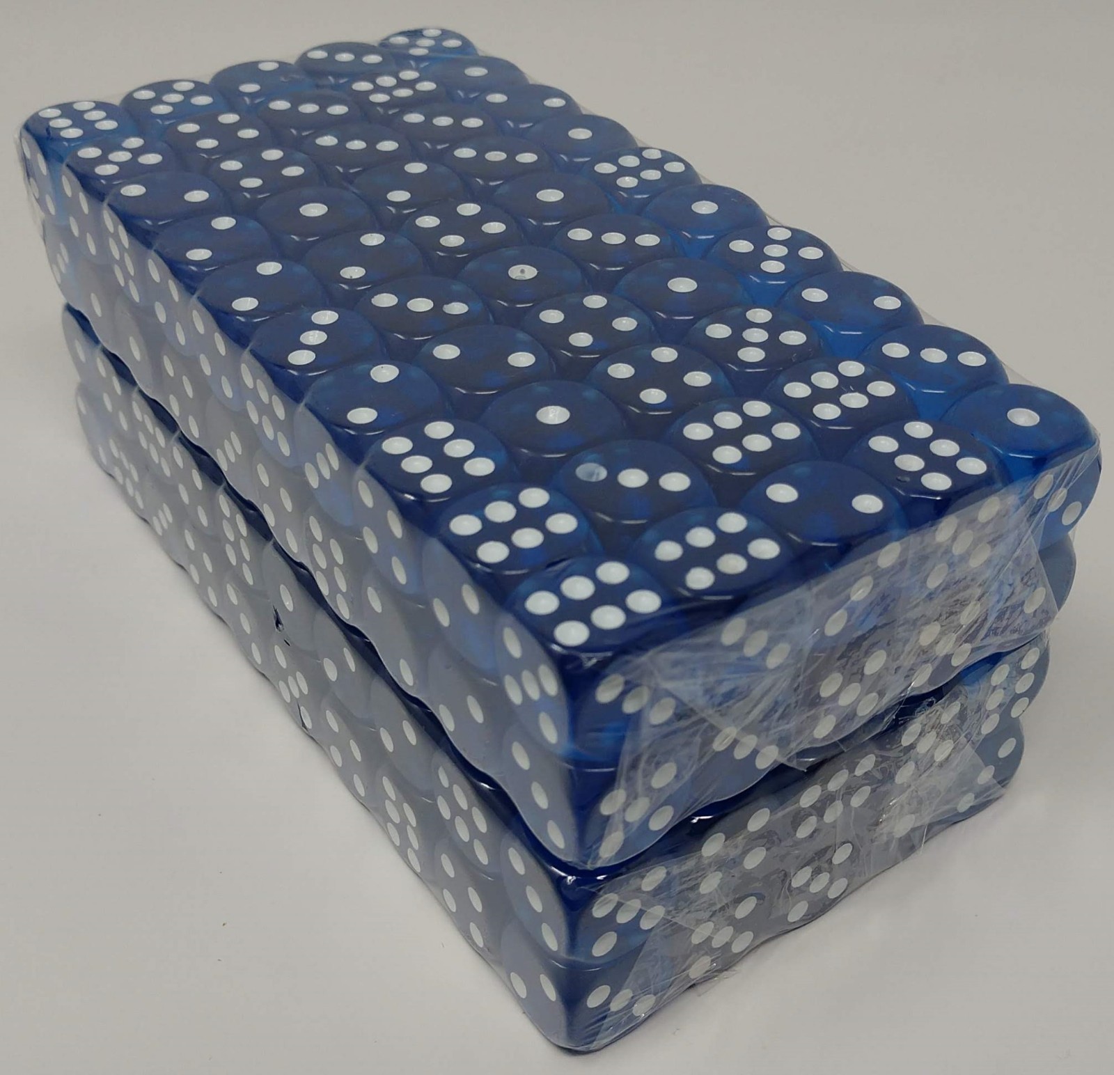Pack of 200 Dice standard 16mm size (3 translucent colors available ...