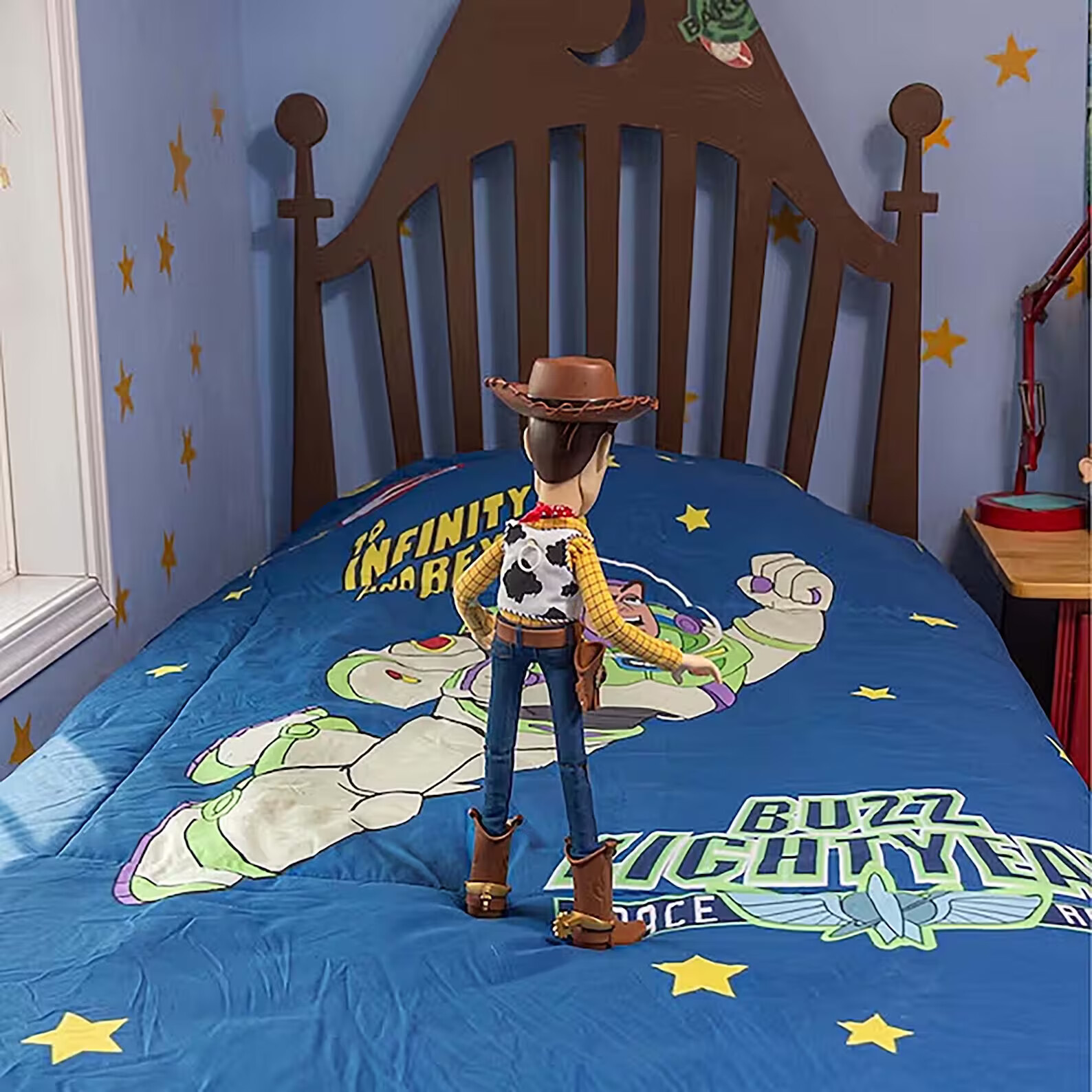 Disney Pixar Toy Story Buzz Lightyear Space Ranger Comforter Disney Pixar Toy Story Buzz Lightyear Space Ranger Comforter