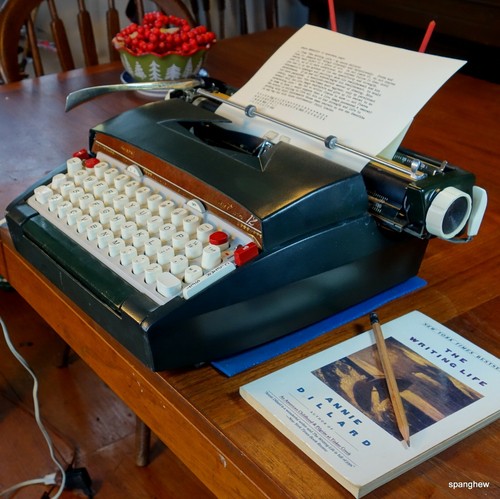 Typewriter Typefaces - The Typewriter Database