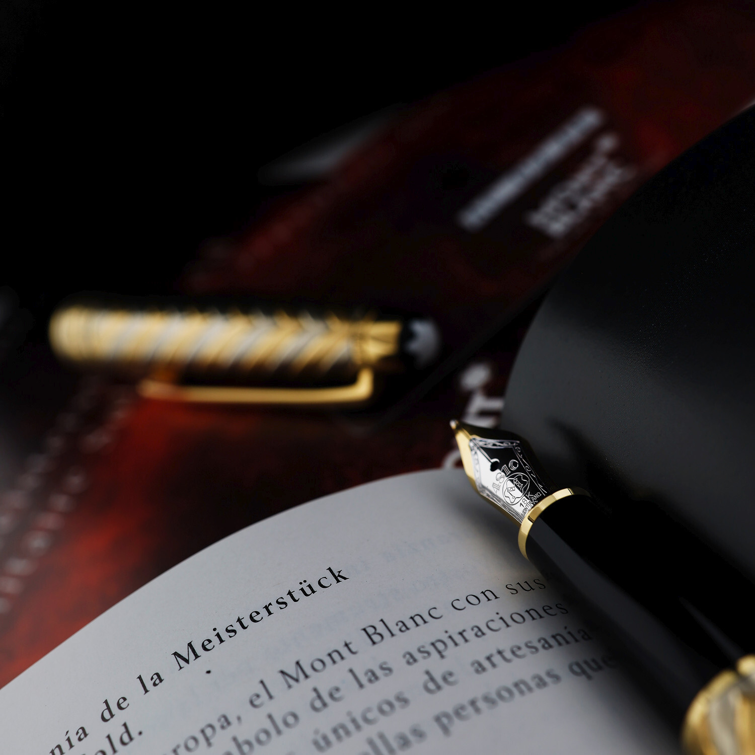 Montblanc Meisterstuck Solitaire Solid Gold Chevron 1449 Montblanc Meisterstuck Solitaire Solid Gold Chevron 1449
