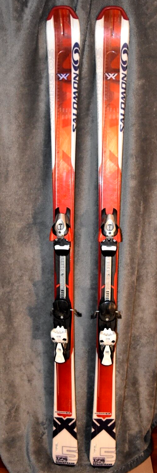 Salomon Space Frame 'X Wing 05' Skis with Salomon S 610 Salomon Space Frame 'X Wing 05' Skis with Salomon S 610