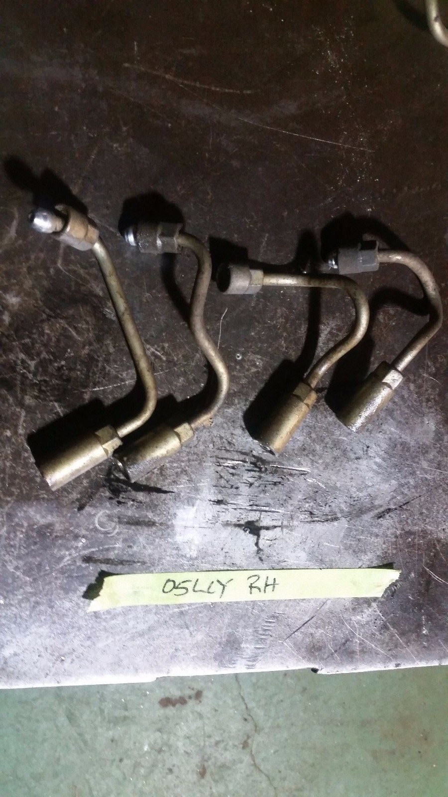 04 05 2004 2005 Chevy GMC 6.6 LLY Duramax Fuel Injector Lines RH OR LH ...