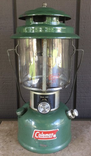 Vintage 1973 Coleman 220H Double Mantle Lantern with Original Coleman Globe! USAのeBay公認海外通販｜セカイモン