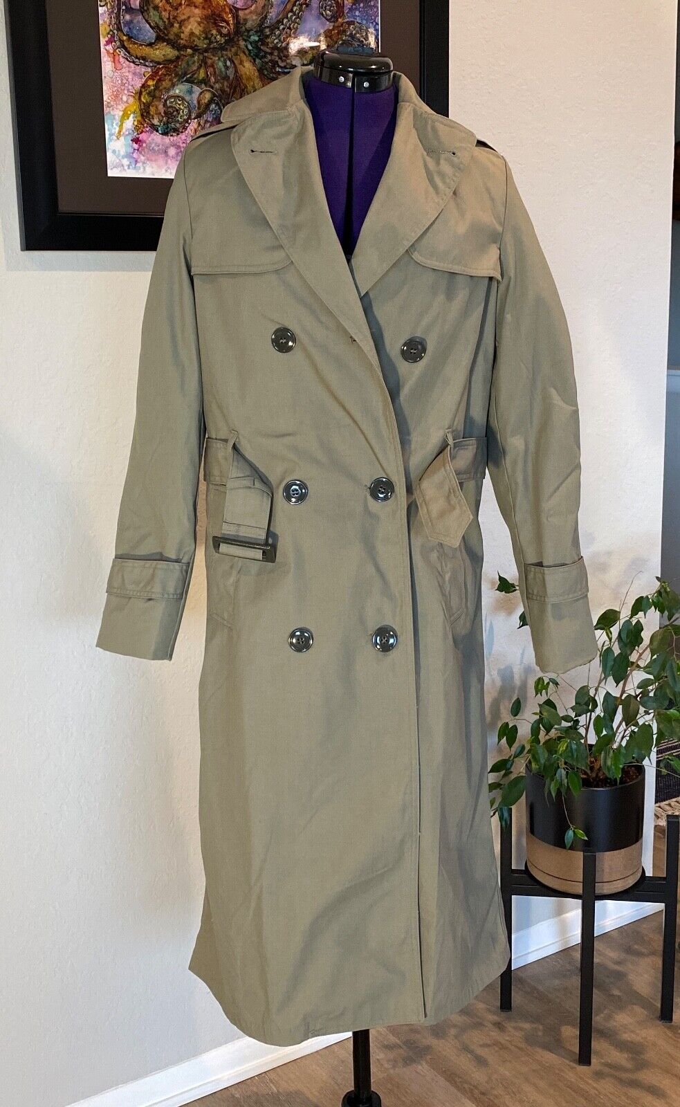 Military Green Trench Coat DSCP Valor Collection Size 0 Long Military Green Trench Coat DSCP Valor Collection Size 0 Long