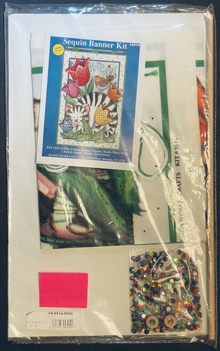 DESIGN WORKS HELLO SPRING SEQUIN BANNER KIT 16"