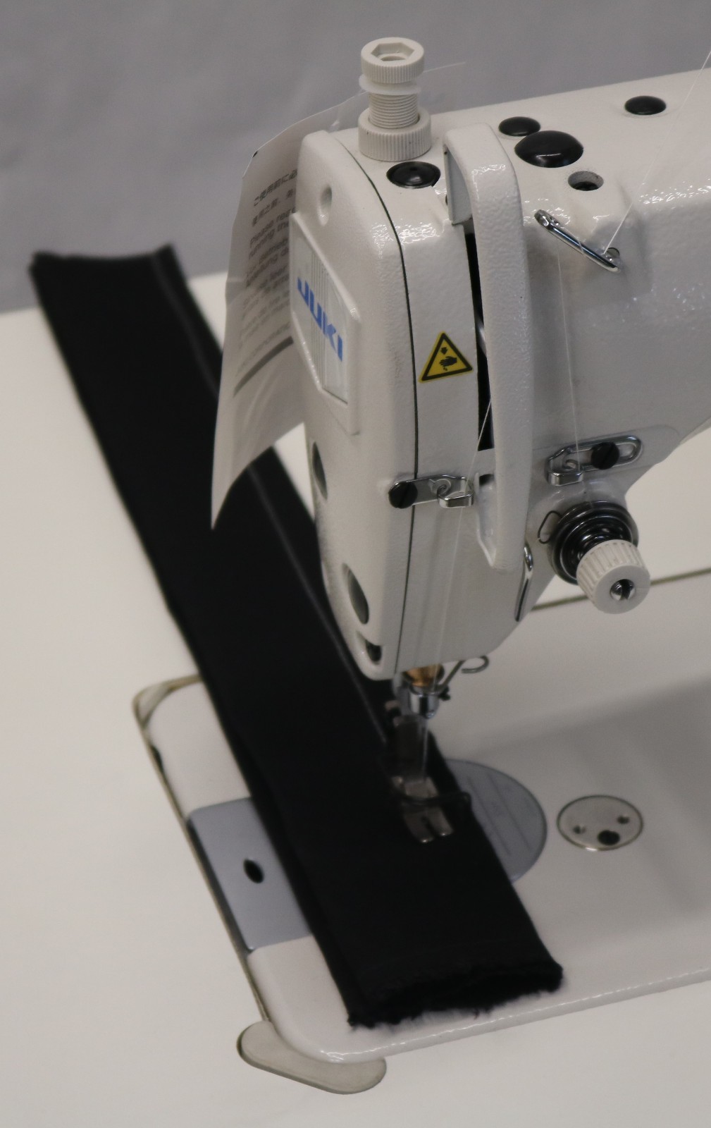 JUKI DDL-8700H Industrial Sewing Machine with Stand,Servo Motor &LED ...