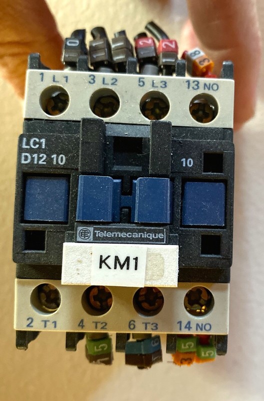 Telemecanique Contactor LC1 D12 10 230V 3 Phase SCHNEIDER Electric 24V ...