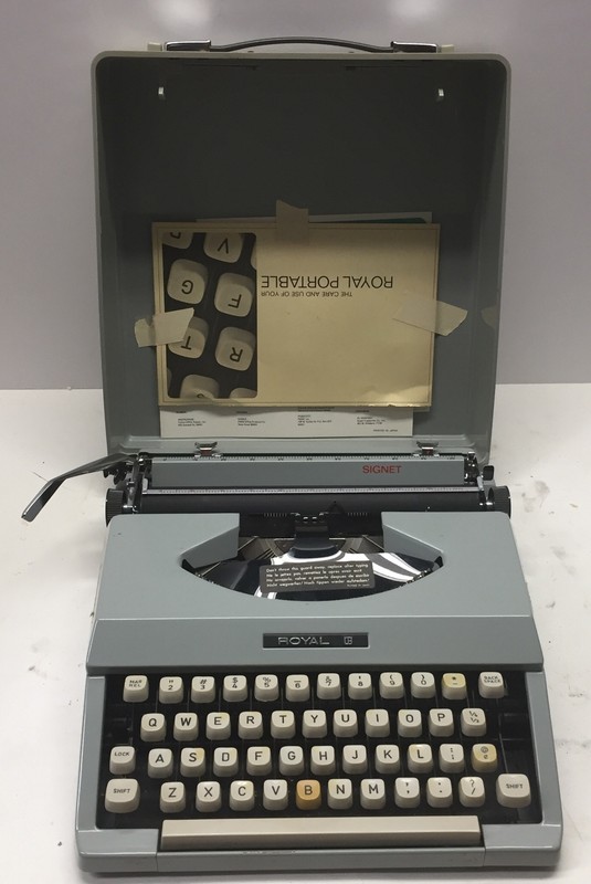 1963 Royal Signet on the Typewriter Database
