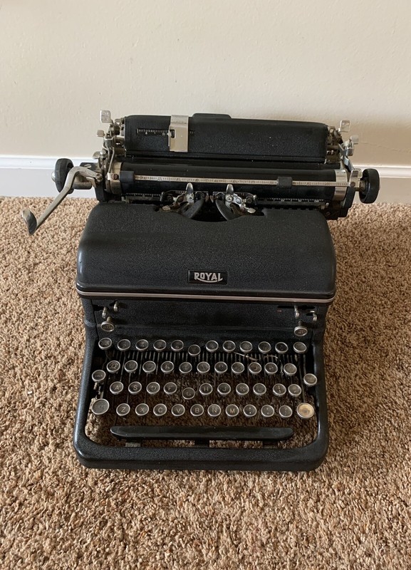 1940 Royal KMM on the Typewriter Database