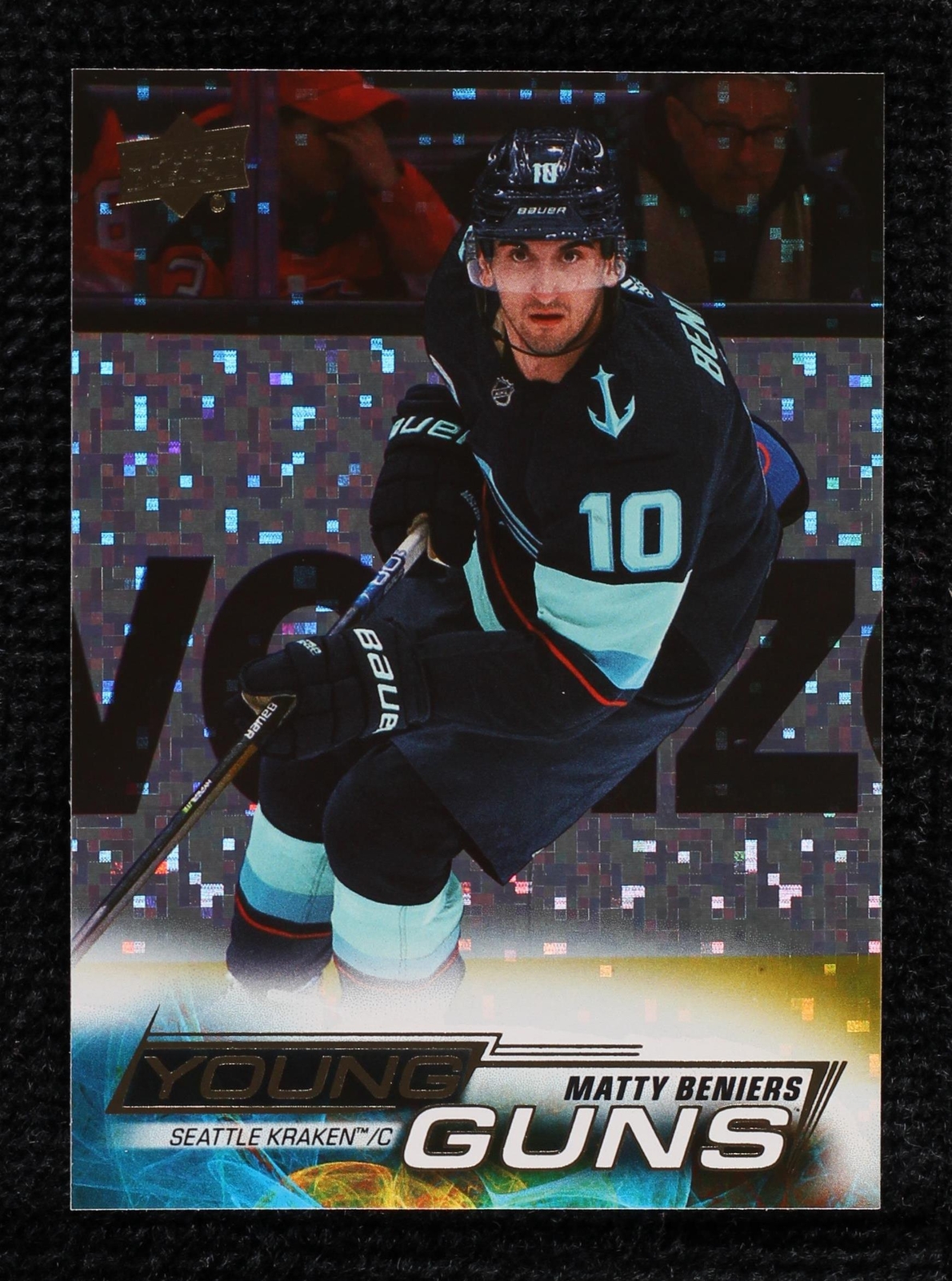 2022-23 Upper Deck Series 1 - Young Guns Speckled Rainbow Foil #213 ...