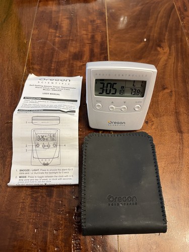 Oregon Scientific RM826 Radio Controlled Travel Clock w/Batteries,