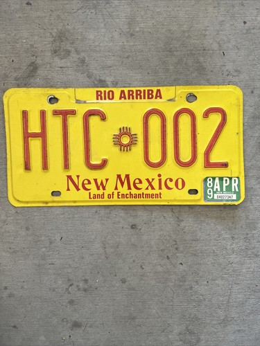 Vintage 1980s New Mexico Yellow Red License Plate Rio Arriba HTC 002の ...