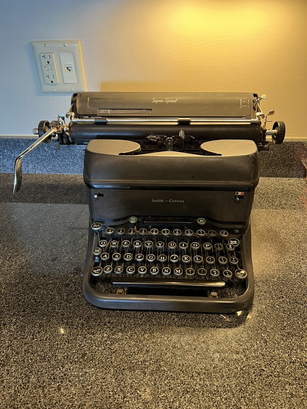 1942 Smith Corona Super Speed on the Typewriter Database