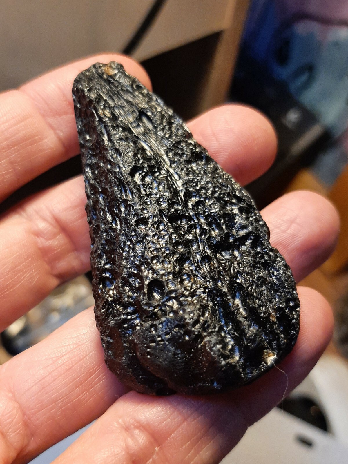 Tektite Indochinite 42,22g / 7cm - Drop Black Tektite stone Tektite Indochinite 42,22g / 7cm - Drop Black Tektite stone