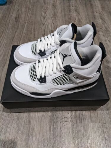 Youth Size 4.5 - Nike Air Jordan 4 Retro Military Black (GS Youth Size 4.5 - Nike Air Jordan 4 Retro Military Black (GS