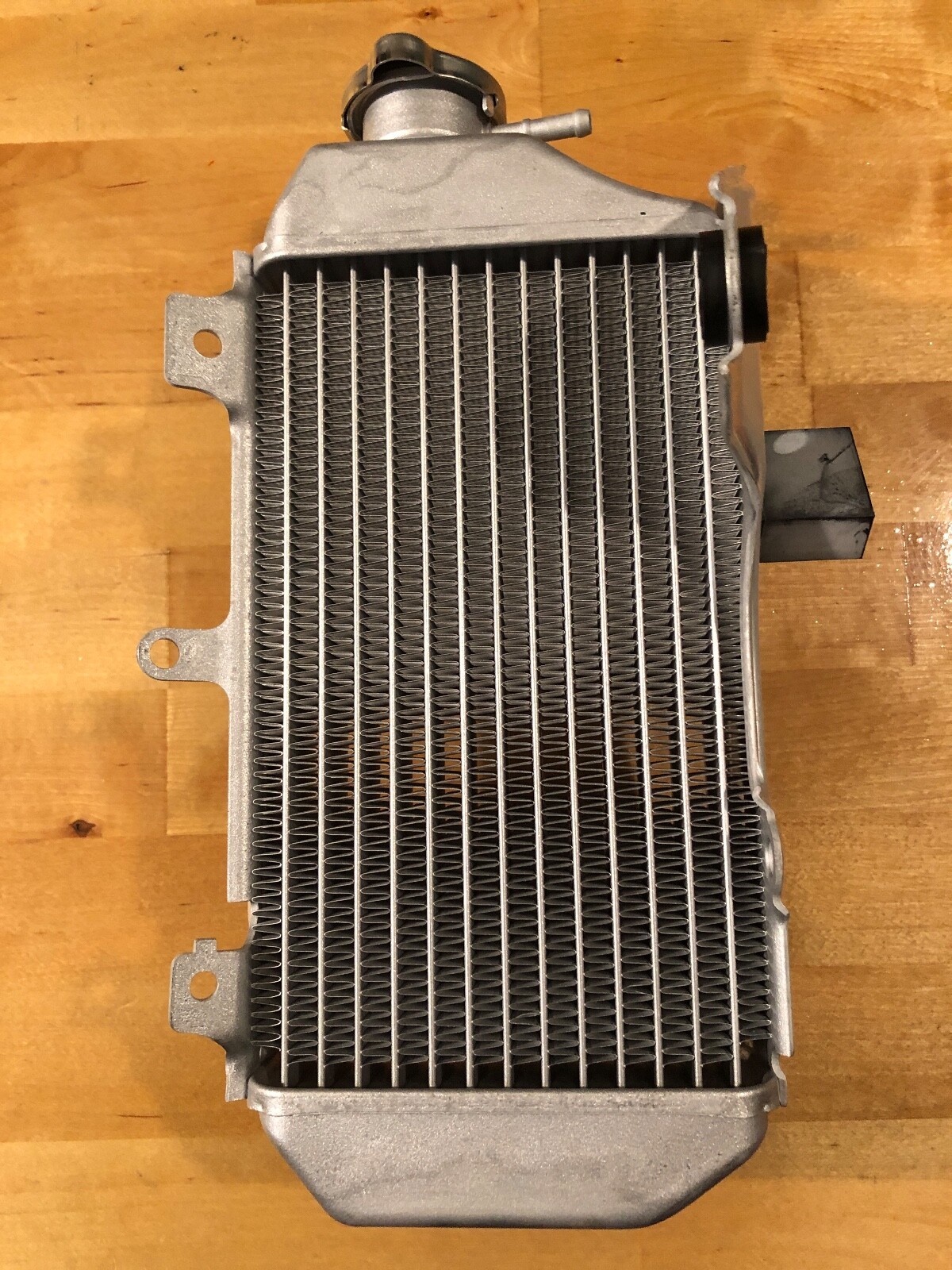 OEM HONDA RADIATOR RIGHT FILL SIDE RH R CRF450RX CRF 450RX 19 20 2019 2020