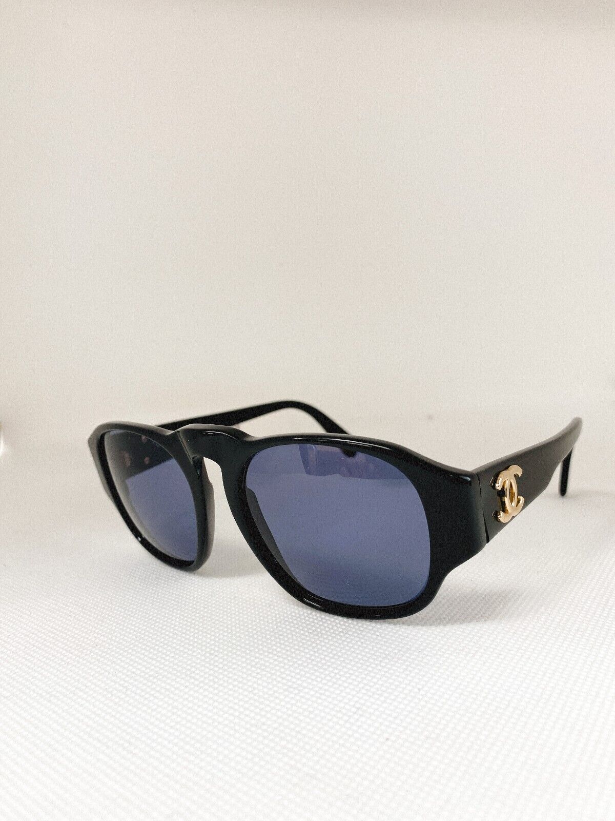 Near MINT CHANEL COCO Gold Logos 01452 94305 CC Sunglasses Near MINT CHANEL COCO Gold Logos 01452 94305 CC Sunglasses