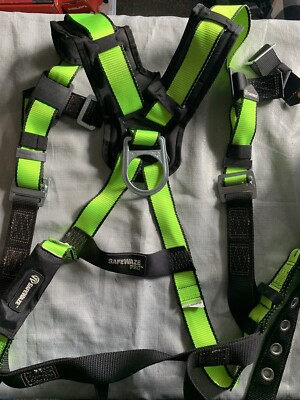 Safety Harnesses - Safewaze Fall Protection