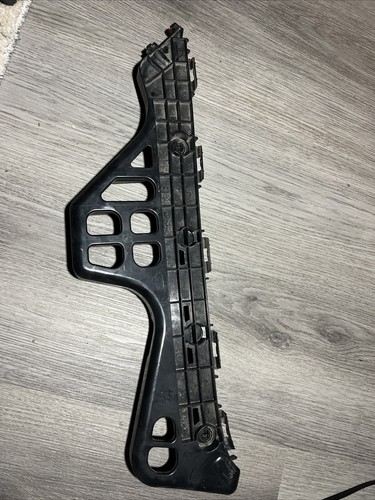 Rear Bumper Bracket Left Toyota Prius V 2012-2018 OEMのeBay公認海外通販｜セカイモン