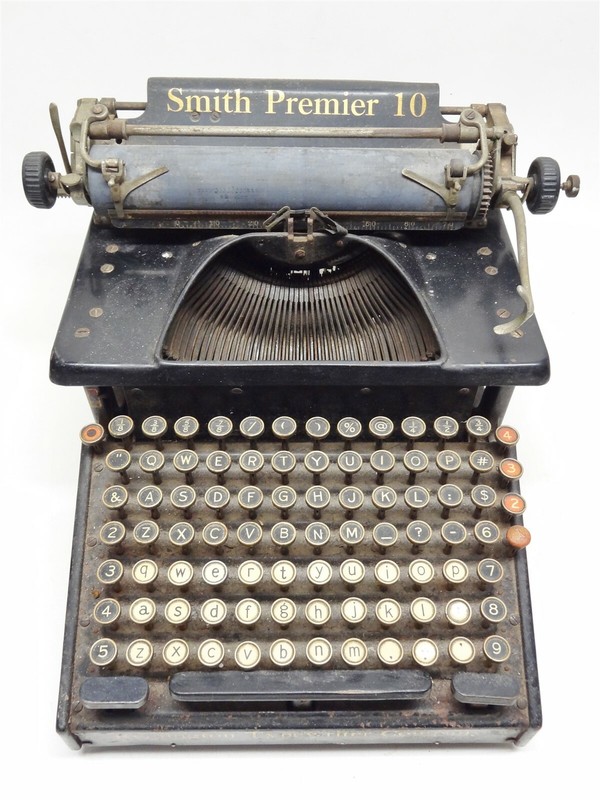 1917 Smith Premier 10 on the Typewriter Database