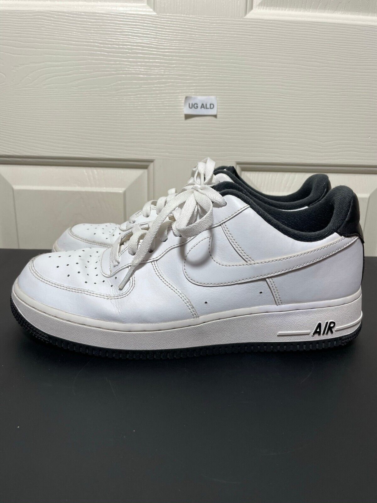 Nike Air Force 1 '07 Low Size Men's 9.5 White Black CD0884 Nike Air Force 1 '07 Low Size Men's 9.5 White Black CD0884