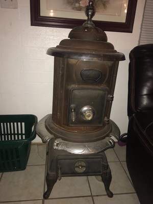 Stoves - Pot Belly Parlor Stove