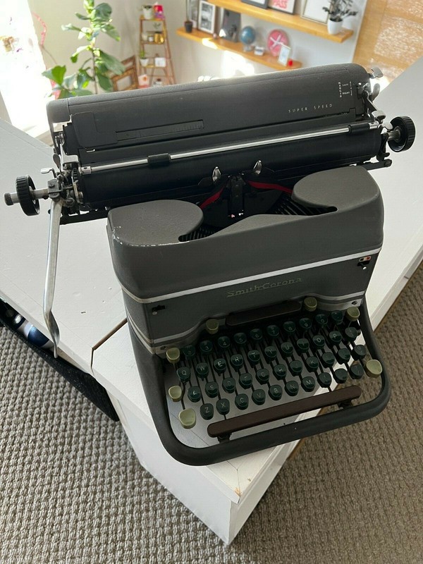1942 Smith Corona Super Speed on the Typewriter Database
