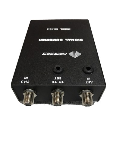 signal combiner to combine antenna signal and vcr