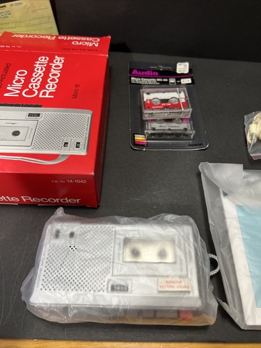 NEW! Realistic Micro Cassette Recorder Micro 18 No.