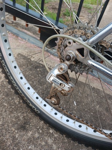 VINTAGE 1985 MONGOOSE ATB PRO CLASS BIKE MOUNTAIN