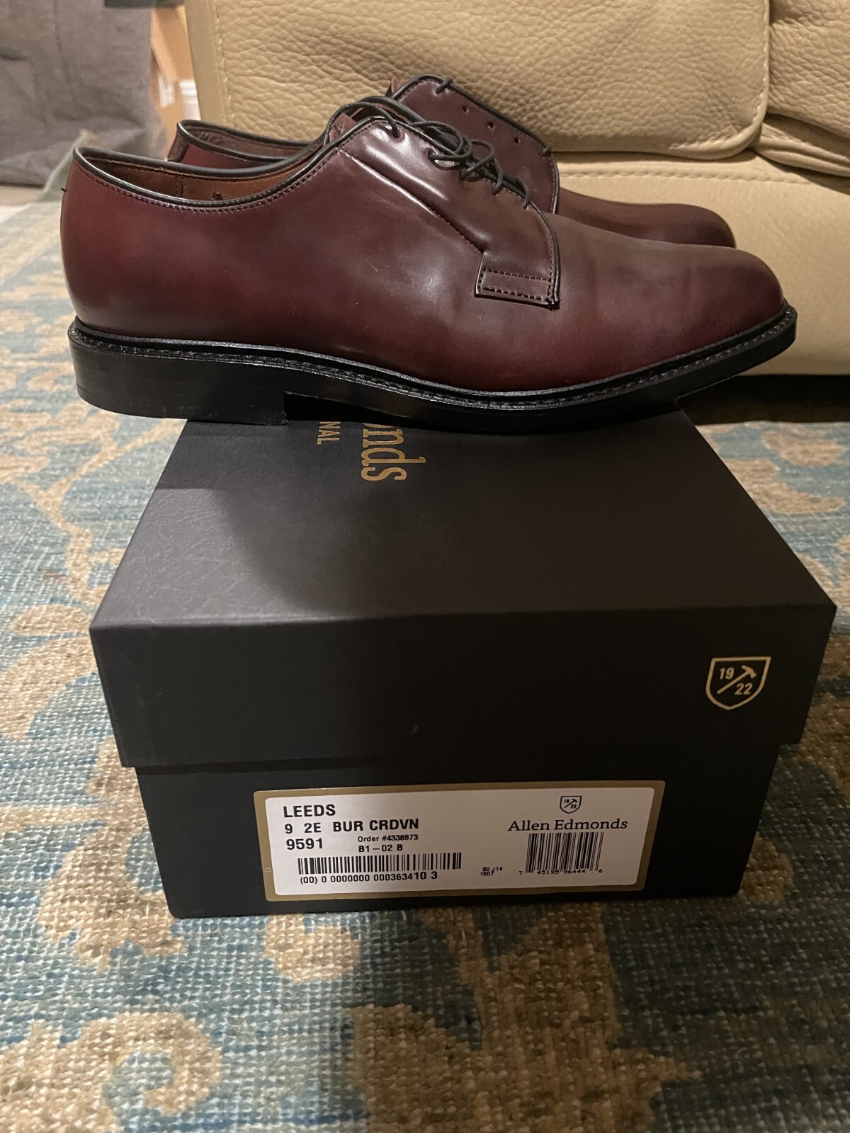 $695 Allen Edmonds LEEDS SHELL CORDOVAN Derby Sz 9 2E 9591 $695 Allen Edmonds LEEDS SHELL CORDOVAN Derby Sz 9 2E 9591