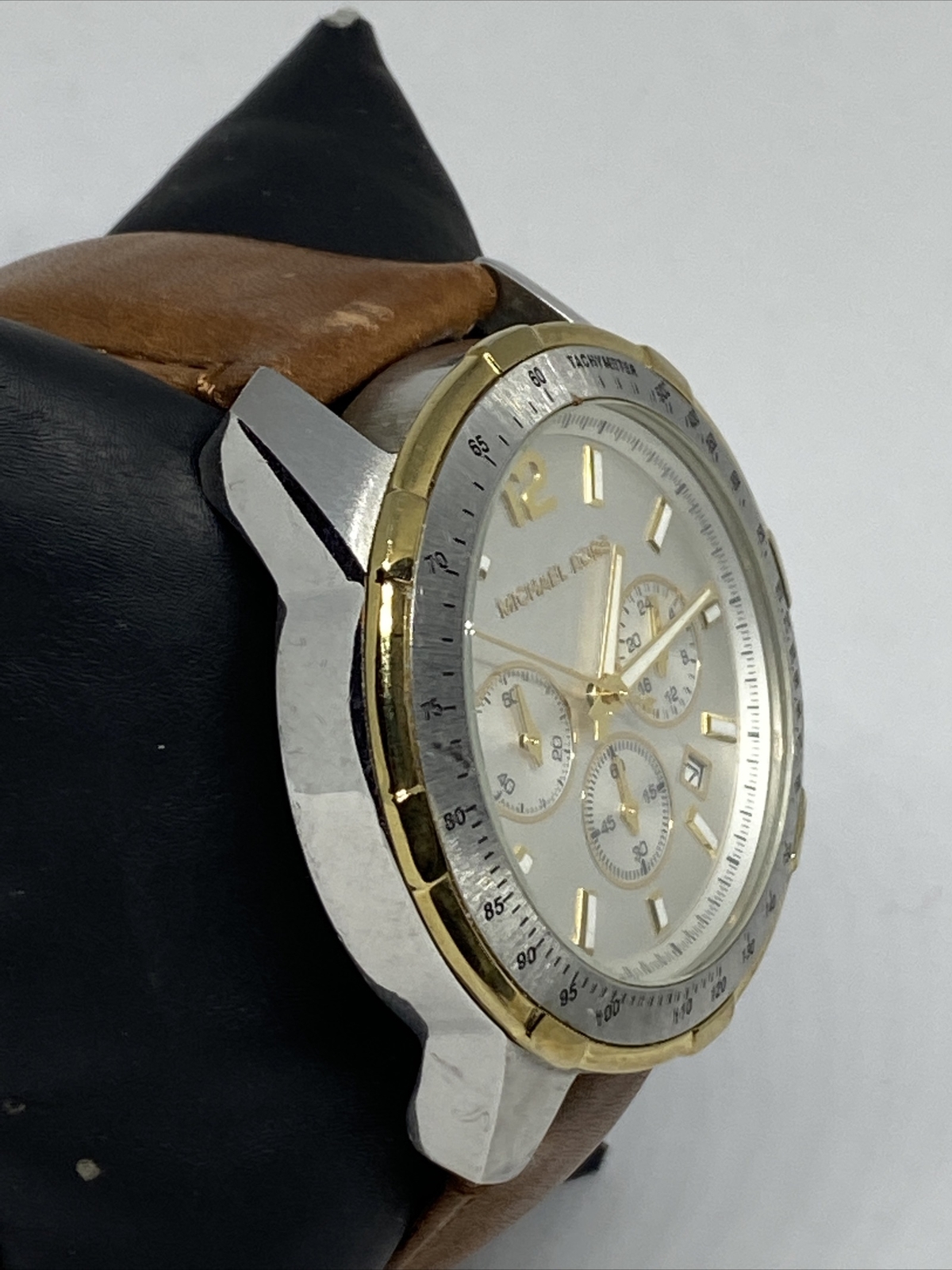 Michael Kors Grayson MK8185 Men's Brown Leather Analog Dial Michael Kors Grayson MK8185 Men's Brown Leather Analog Dial