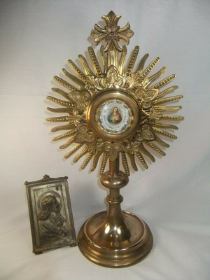 Christianity - Monstrance - Vatican