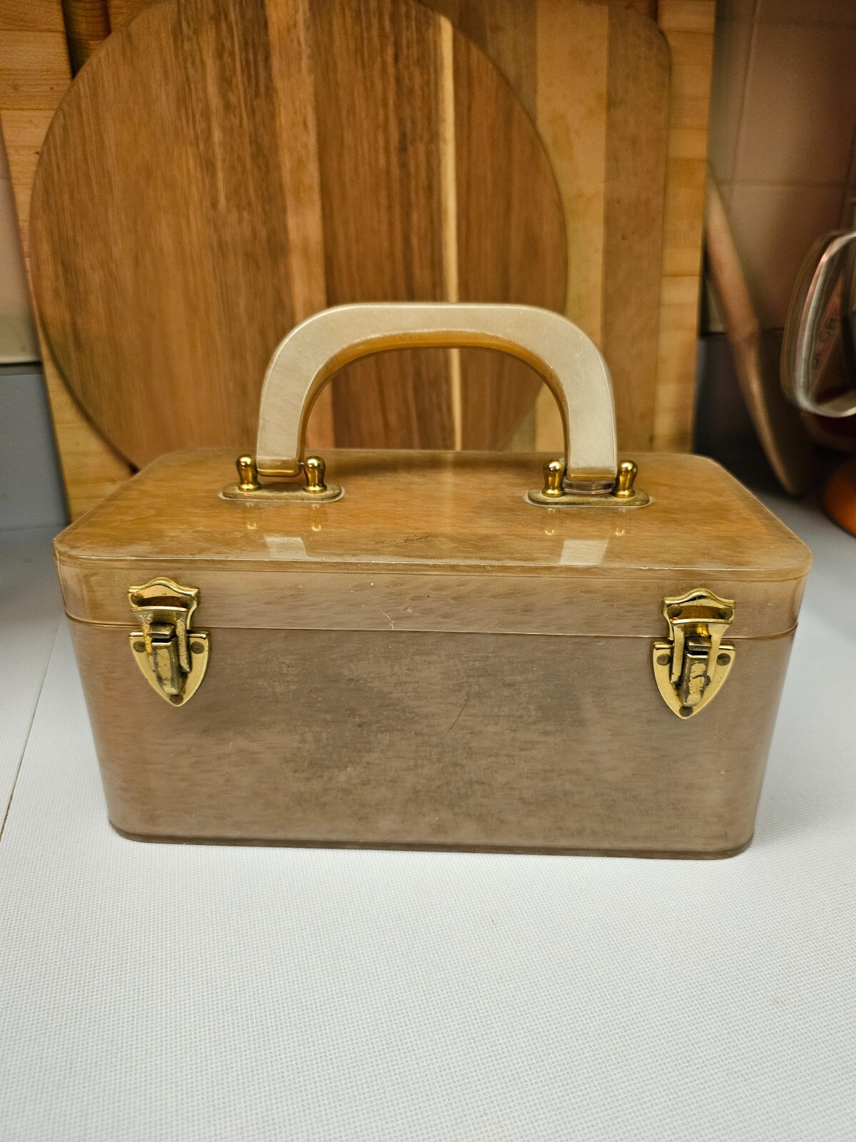 Vintage Wilardy Lucite Taupe Tan Purse Handbag BoxのeBay公認海外通販｜セカイモン