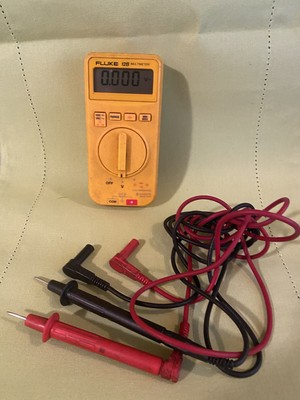 Multimeters - Fluke 12B